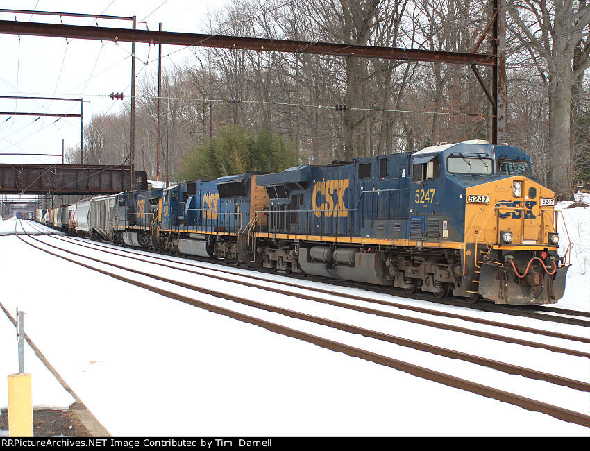 CSX 5247 on Q409